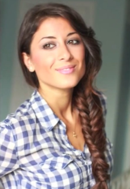 One Sided Braid - Hairstyles Weekly