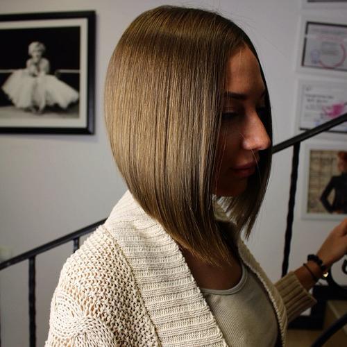 40+ Blunt Cuts & Blunt Bobs That'll Never Go Out of Style - Hairstyles ...