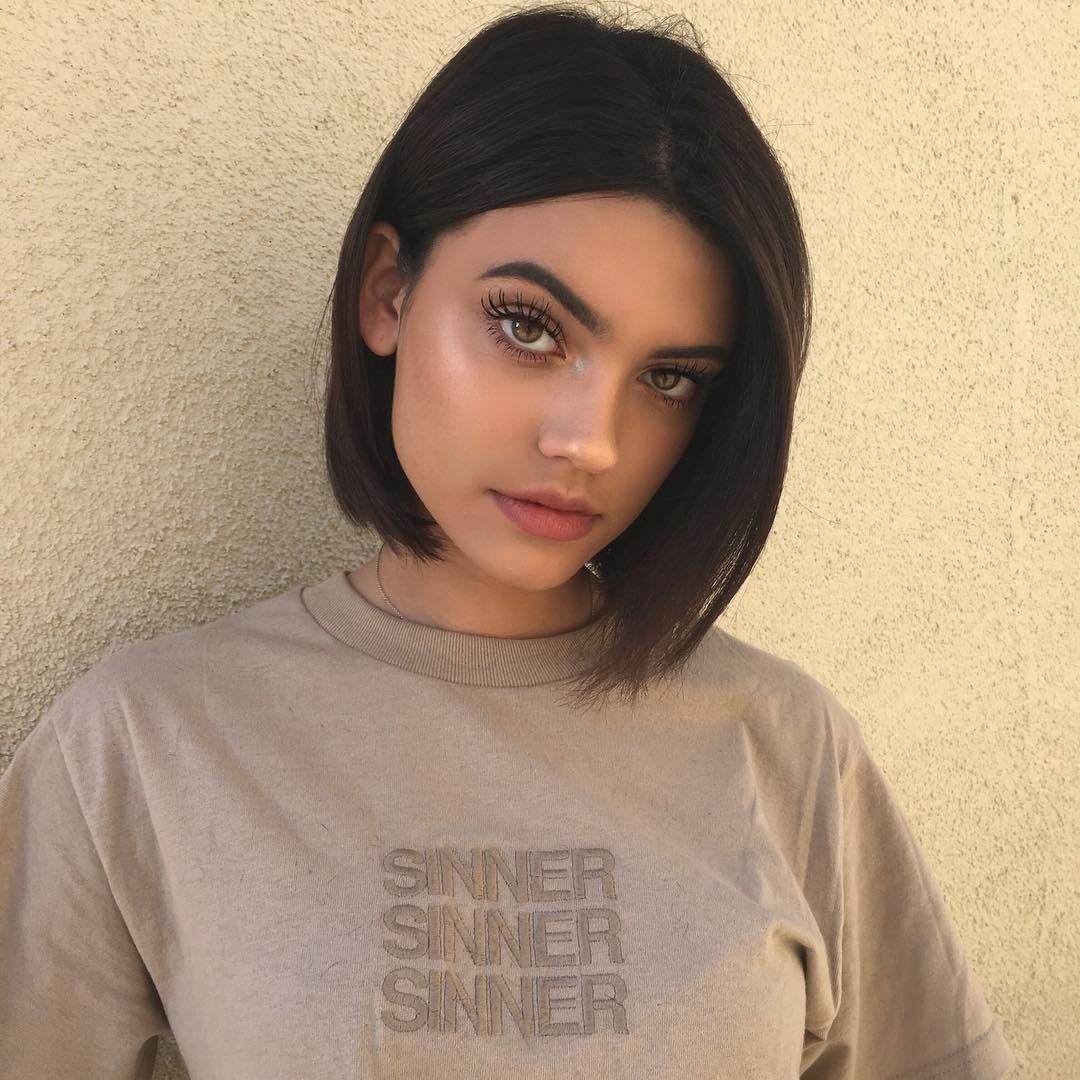 40+ Blunt Cuts & Blunt Bobs That'll Never Go Out of Style - Hairstyles ...