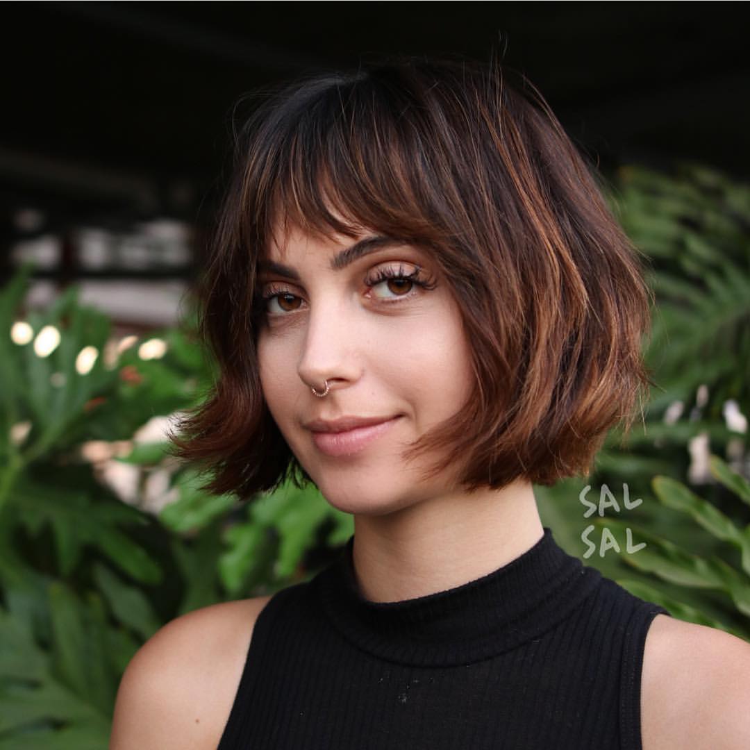 40 Most Flattering Bob Hairstyles for Round Faces 2019 - Hairstyles Weekly 40 Most Flattering Bob Hairstyles for Round Faces 2019 - Hairstyles Weekly
