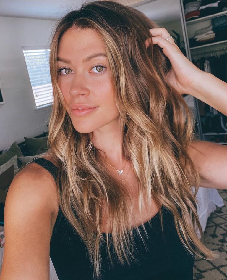 6 Attractive Wavy Hairstyles For Women Hairstyles Weekly