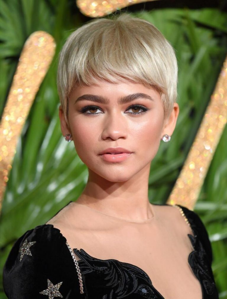 How to Grow Out Your Pixie Like a Celebrity - Hairstyles Weekly