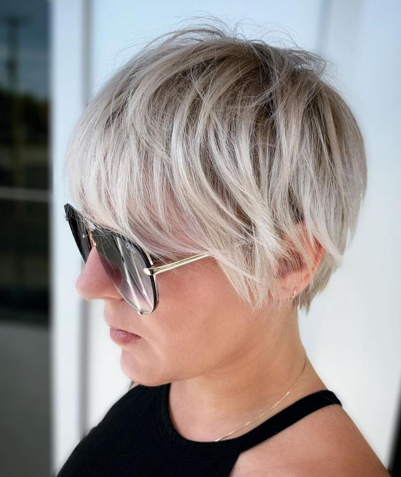 Easy Simple Short Haircut: The Pixie Haircut - Hairstyles Weekly
