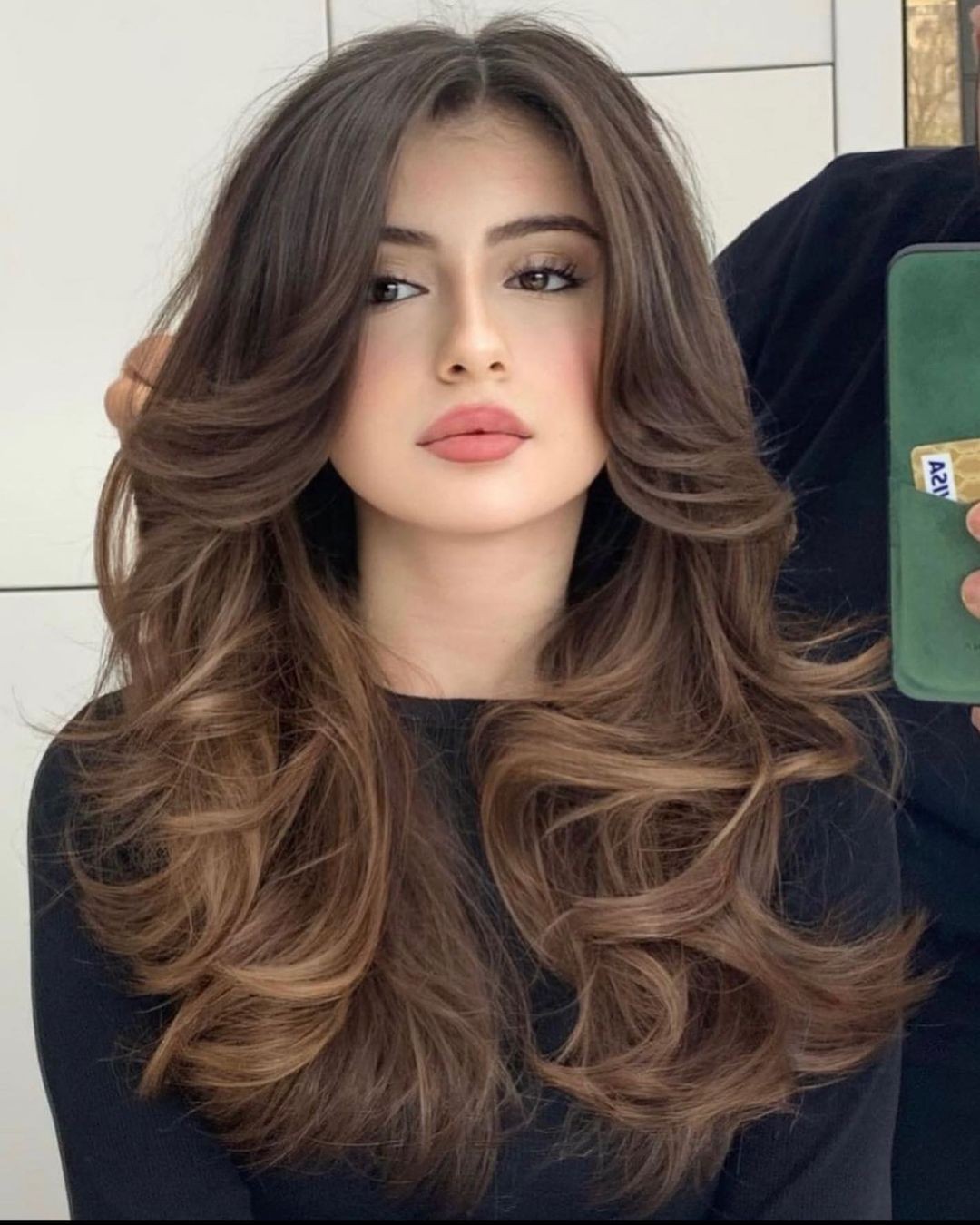 A Beginner's Guide on How to Style Curtain Bangs - Hairstyles Weekly